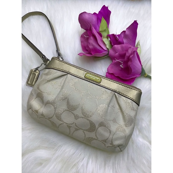 Coach | Bags | Coach Signature Wristlet | Poshmark